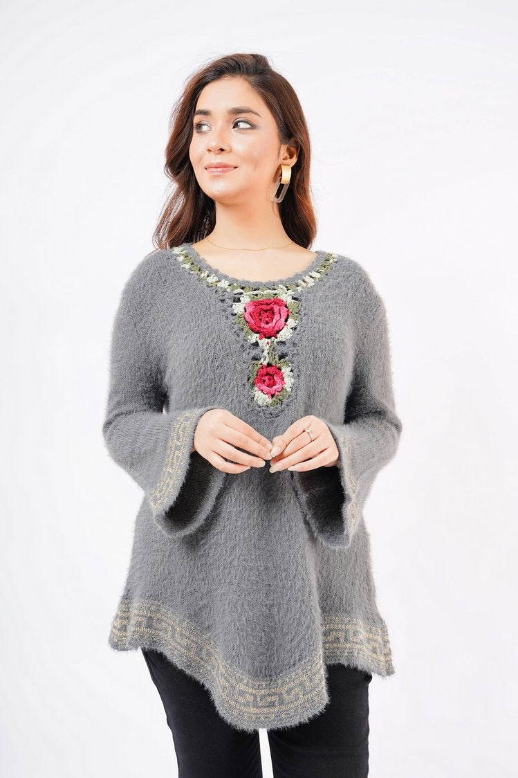 Round Neck Pullover Sweater – Ellena